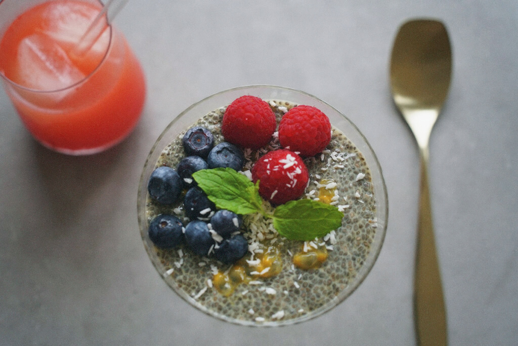 Vegansk CHIAPUDDING med vaniljsmak - Slice Weekly